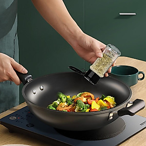 Voittozege 50 Pcs Spice Jars with Shaker Lids 3.3 oz/100 ml Plastic Spice Bottles Spice Containers Jars Seasoning Shaker for Storing Spice, Herbs and Seasoning Powders (Black Lid)