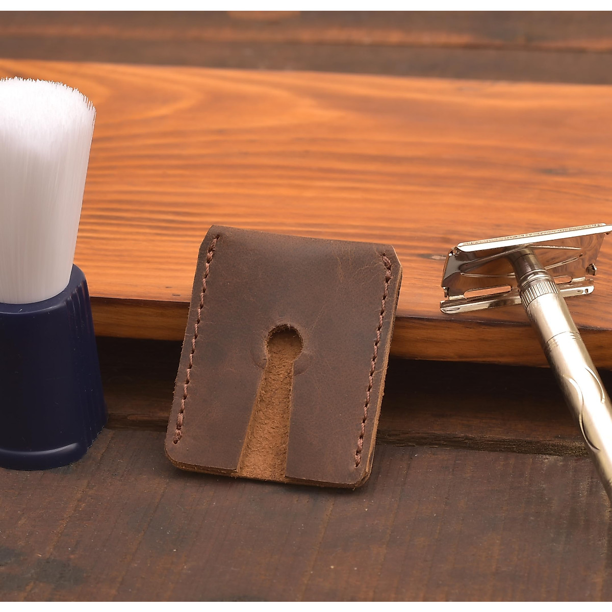 CestAntiQ Leather Double Edge Safety Razor Head Protective Sheath,Brown Shaving Razor Travel Cover, Safety Razor Head Guard, Leather Razor Case, Double Edge Razor Protector, Shaving Accessories Pouch