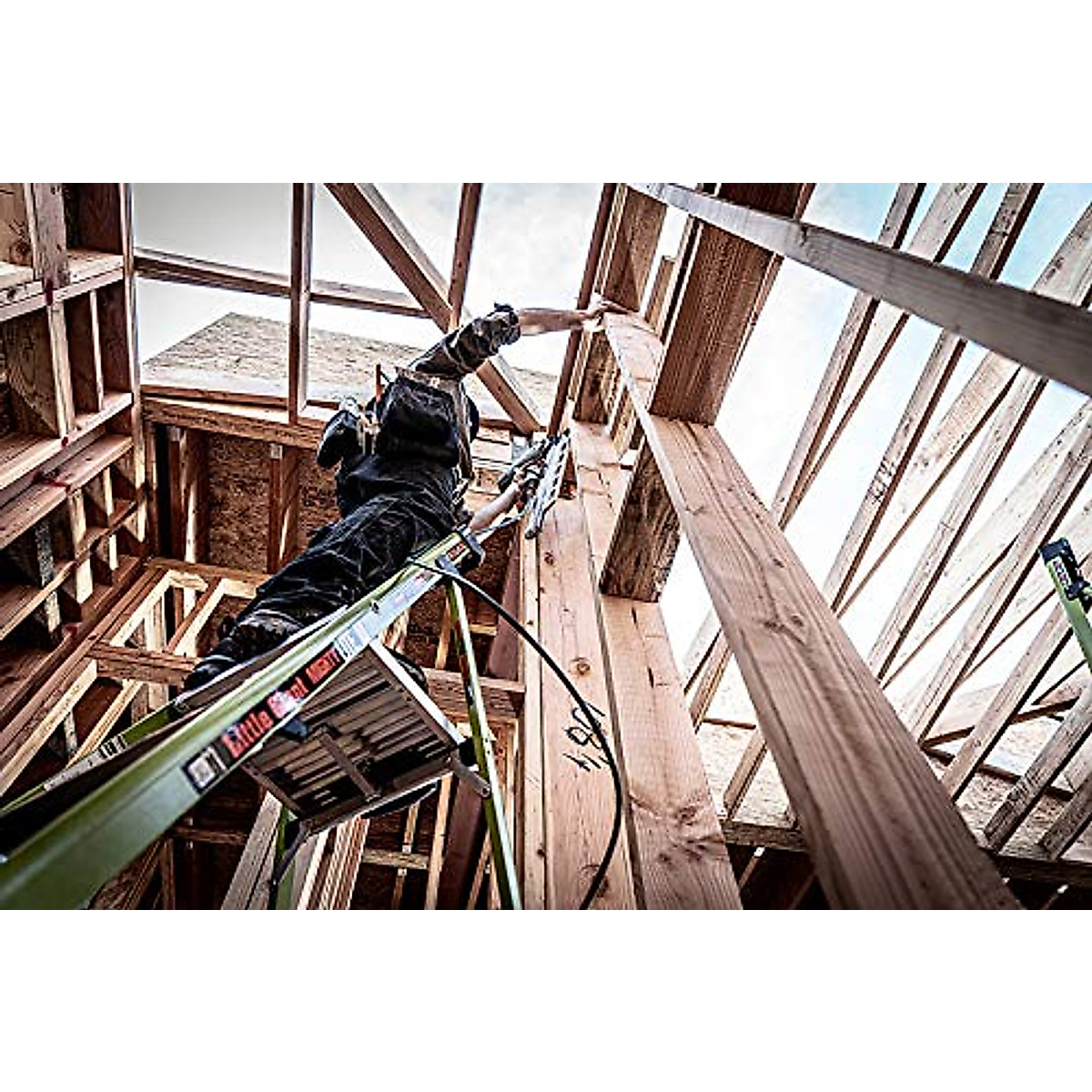 Little Giant Ladders, MightyLite, M4, 4 ft Stepladder, Ground Cue, Fiberglass, Type IAA, 375 lbs weight rating, Green, (15384-001)