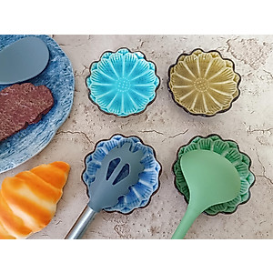Ceramic Spoon Rest for Stove Top, Flower Cute Spoon Rest for Kitchen Counter, Cooking Spoon Holder for Kitchen Counter, Utensil Rest for Spoon Spatula Ladle or Tong, 1 PC (Ice Cracks Lake Blue)