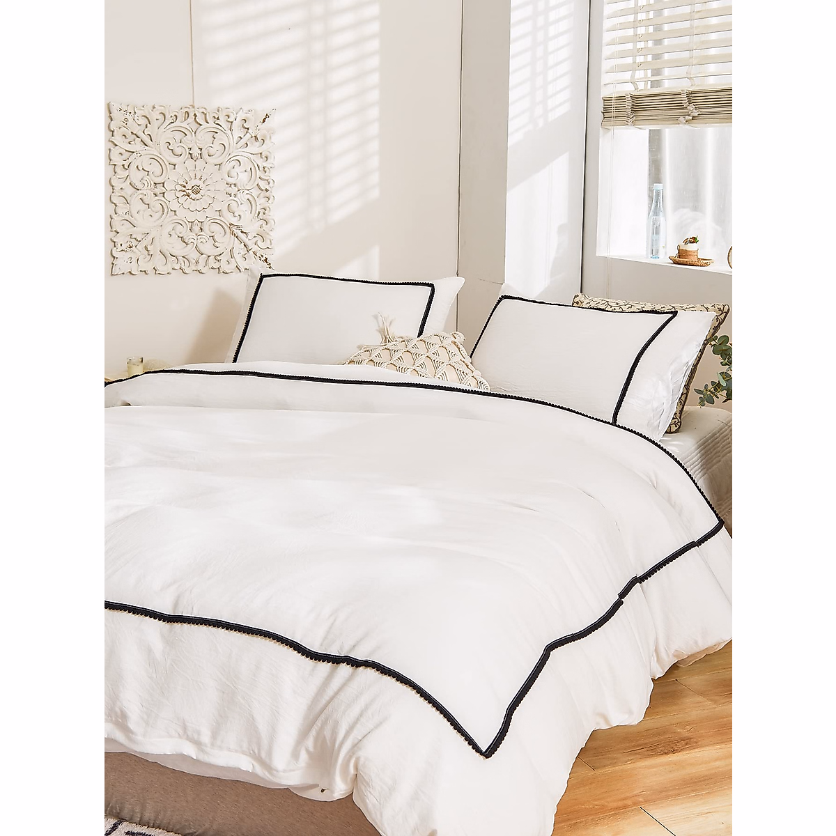 White Bedding Mini Pompom Duvet Cover Set Mini Cute Black Pom Pom Balls Fringe Design Boho Aesthetics Bedding Sets Queen 1 Pompom Duvet Cover 2 Pillowcases (Queen, White)…