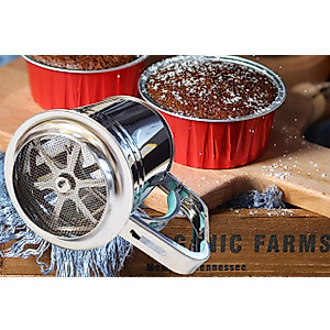 3-Cup Stainless Steel Flour Sifter,Squeeze Sifter for Baking with Compatable Silicone Handle (Green)