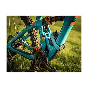 Backcountry Research Mutherload Strap Frame Mount - Quadra Camo - Easy to Use - Adjustable and Secure Mountain Bike Frame Strap - UV Resistant and Easy to Wash