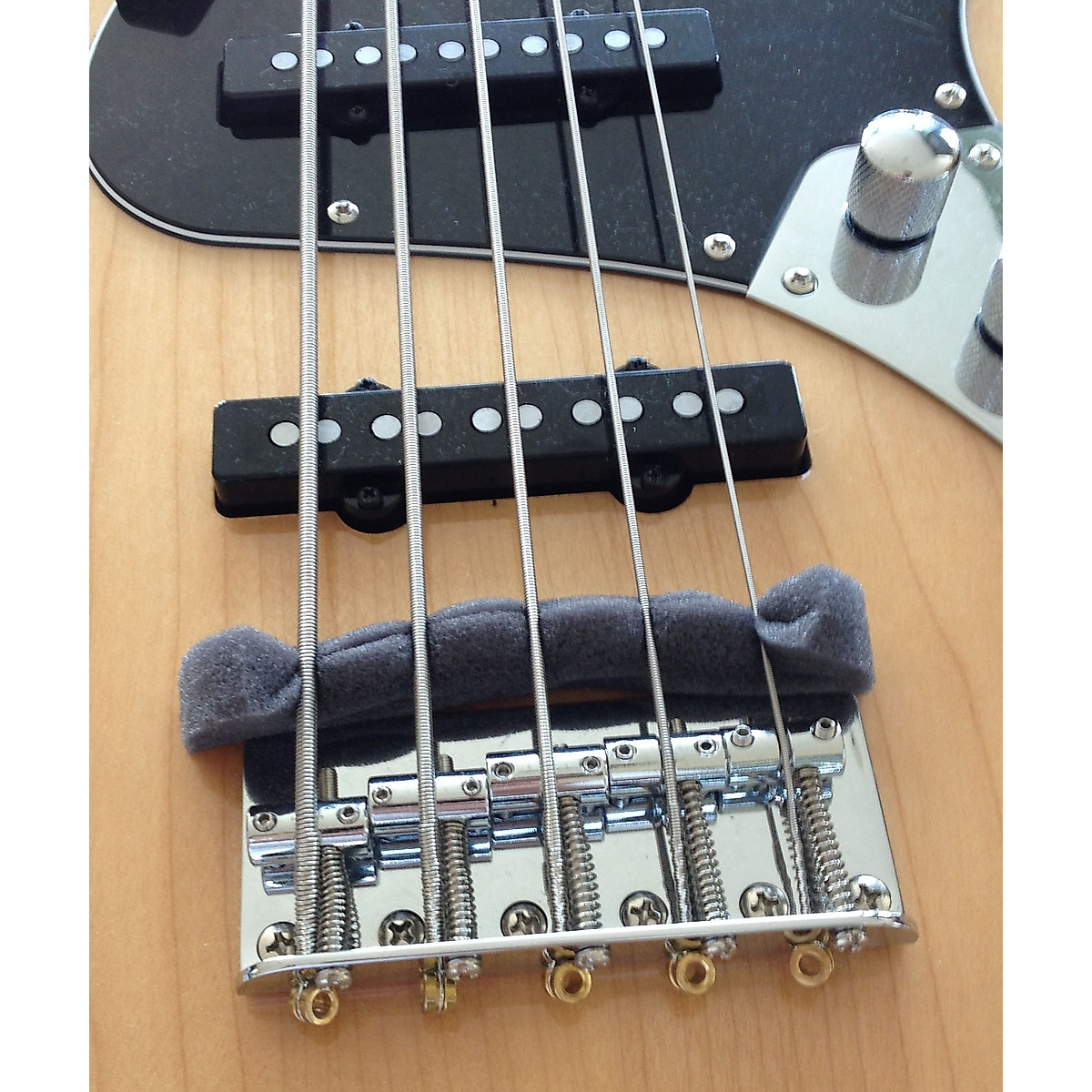 Spree Lot of 3 bass guitar mutes, fits 4 and 5 string compatible replacement for Fender Squier