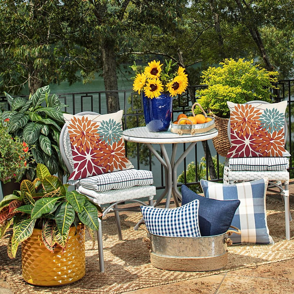 DFXSZ Outdoor Throw Pillow Covers 18x18 Inch Set of 2 Waterproof Spring Summer Geometric Elegant Burnt Orange Outdoor Pillow Covers for Patio Funiture Garden Couch 168D18