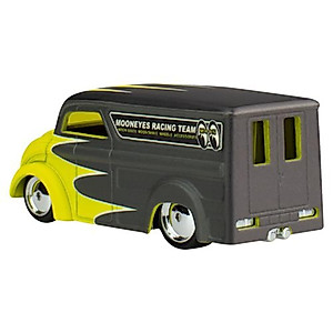 Hot Wheels '69 Nissan Skyline Van Premium 3/5