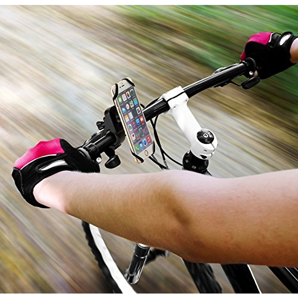 WixGear Magnetic Bike Mount, Universal Magnetic Bicycle & Motorcycle Handlebar Phone Holder for Cell Phones and GPS with Fast Swift-Snap Technology, Magnetic Bike Phone Holder