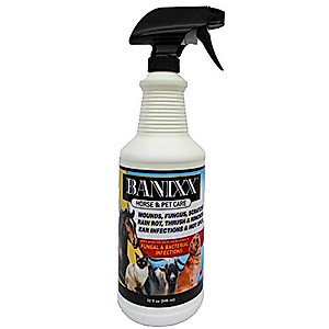 Banixx 32 Fl Oz Wound and Hoof Care Anti-bacterial Anti-fungal Quick Effective Aid in the Recovery of Wounds and Infections