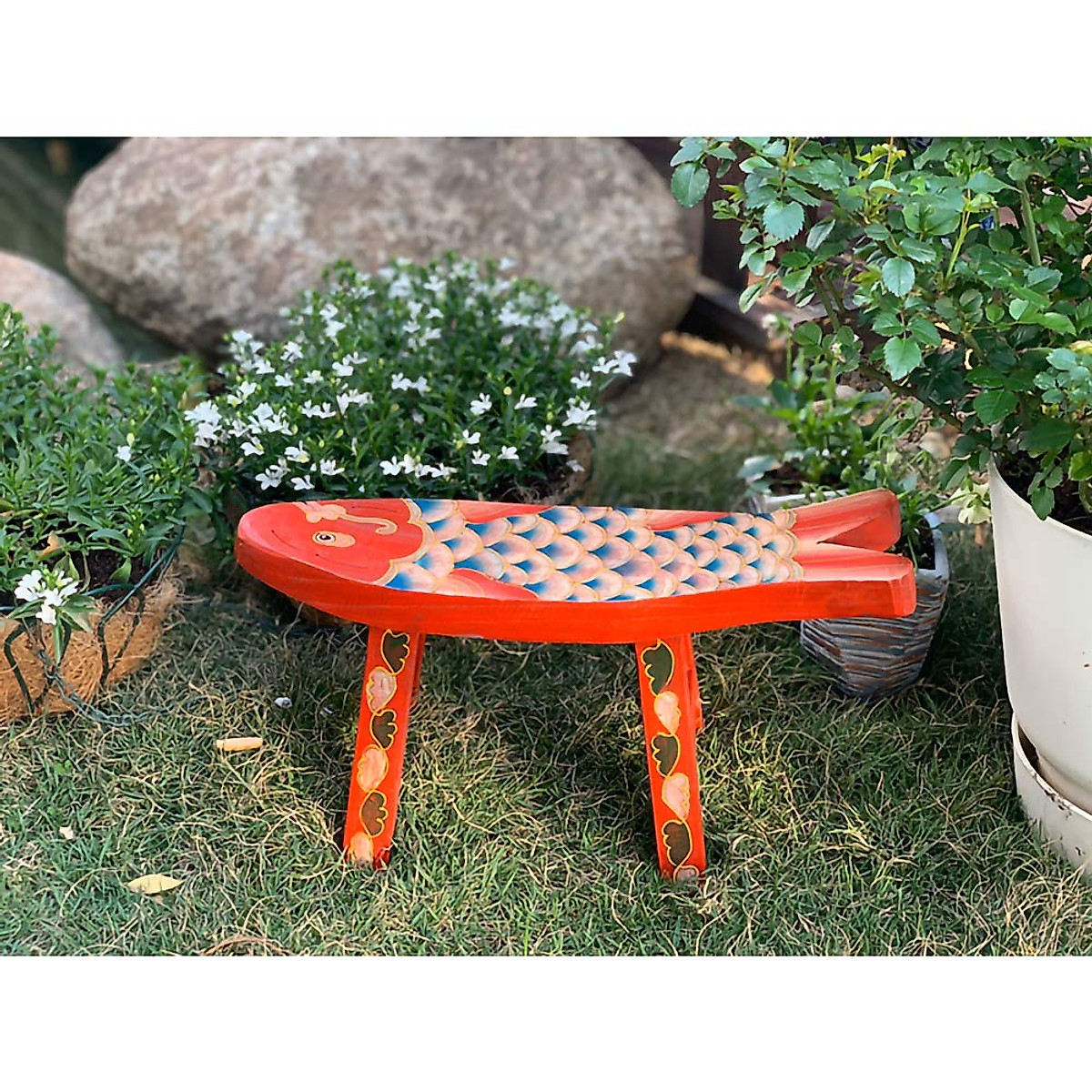 Kelendle Small Wooden Stool Hand Carved Wooden Foot Stool Children's Fish Stool Vintage Wood Stool Crafted Hand-Painted Wood with Two-Legged Stool Red