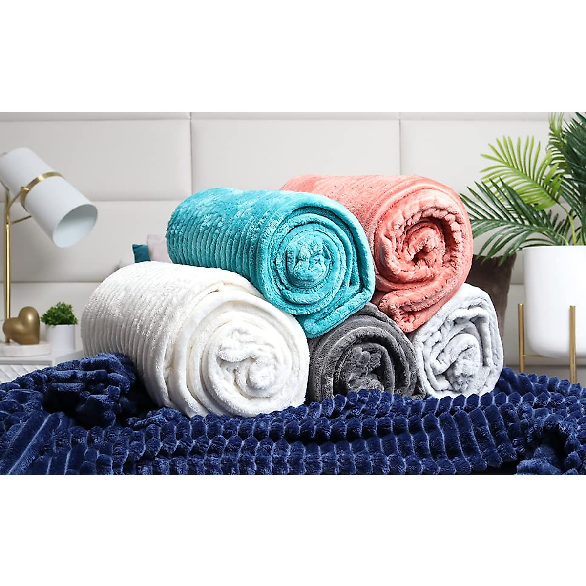 Nestl Throw Blanket for Couch - Cozy Fleece Blanket Throw, Warm Fuzzy Blankets and Throws for Sofa, Fleece Throw Blankets, Teal Soft Blanket, Lightweight Cut Plush Blanket 50x60 inches