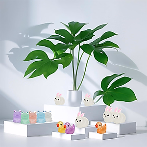 30 Pcs Luminous Resin Mini Animal Cute Animal Glow in The Dark Miniature Figurines Animal DIY Ornament Accessories for Garden Dollhouse Decoration Crafts