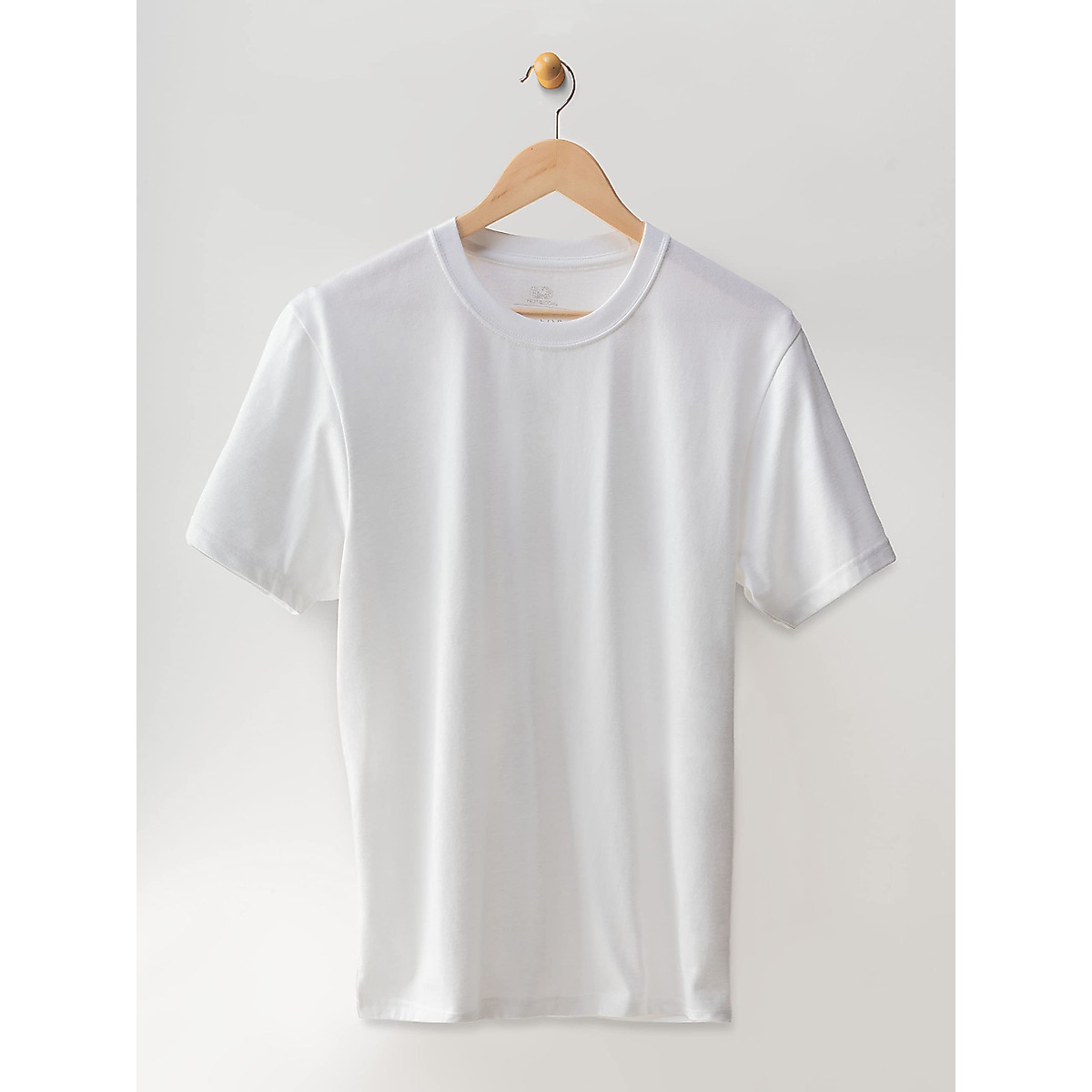 Fruit of the Loom mens Crafted Comfort Legendary Tee (Shrink Resistant, Relaxed Fit) T Shirt, White, Medium US