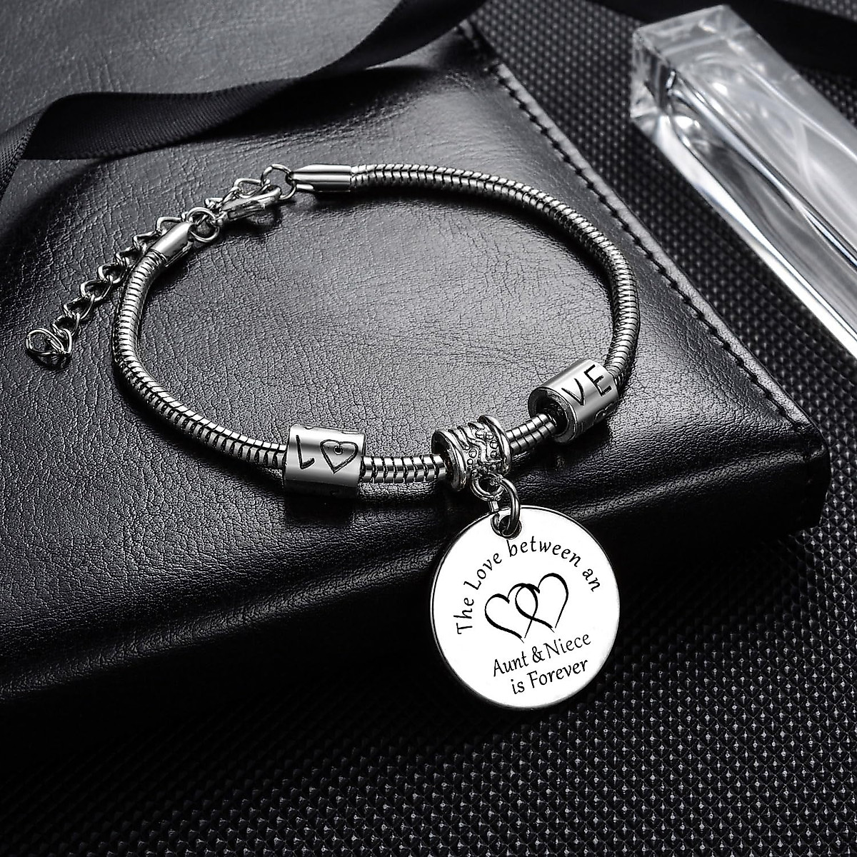 YEEQIN Aunt Gifts From Niece Aunt niece Bracelet Jewelry The Love Between An Aunt And Niece Is Forever Bracelet(Aunt Niece)
