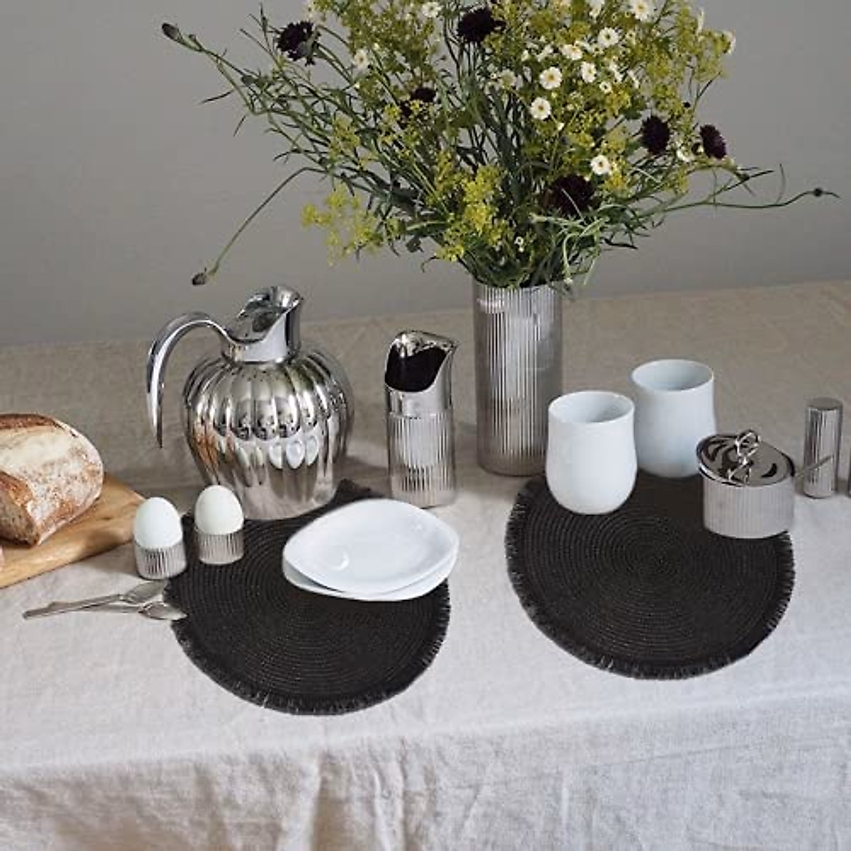 FunWheat Paper Round Braided Placemats Set of 6 for Dining Tables 15 Inch Heat Resistant Table Mats Farmhouse Woven Fabric Natural Place mats for Decoration with Tassel(Black)