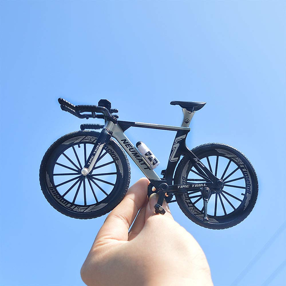 Ailejia Alloy Mini Finger Mountain Bikes Ornament Racing Mini Bicycle Toy Dirt Vehicles Model Decoration Crafts for Home (Black)