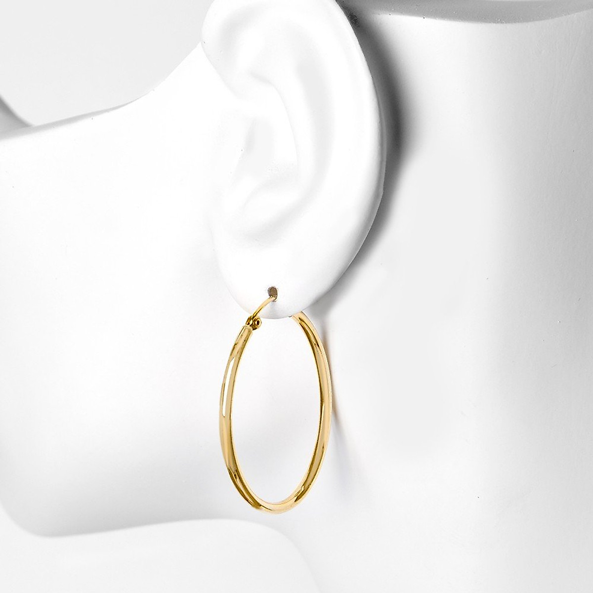 14 Karat Yellow Gold Oval Hoop Earrings