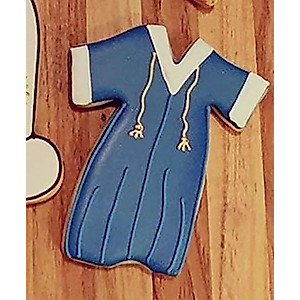 Graduation Gown Cookie Cutter, 4" Made in USA by Ann Clark