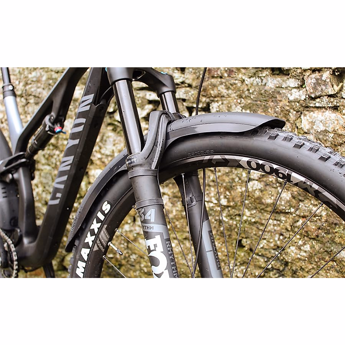 Mucky Nutz, MugGuard, Short