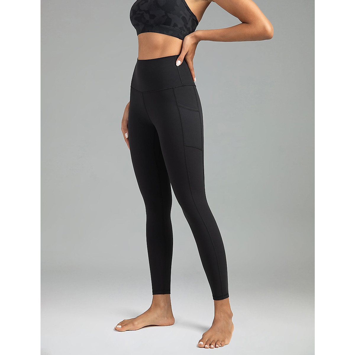 Colorfulkoala Women's High Waisted Tummy Control Workout Leggings 7/8 Length Yoga Pants with Pockets (L, Black)