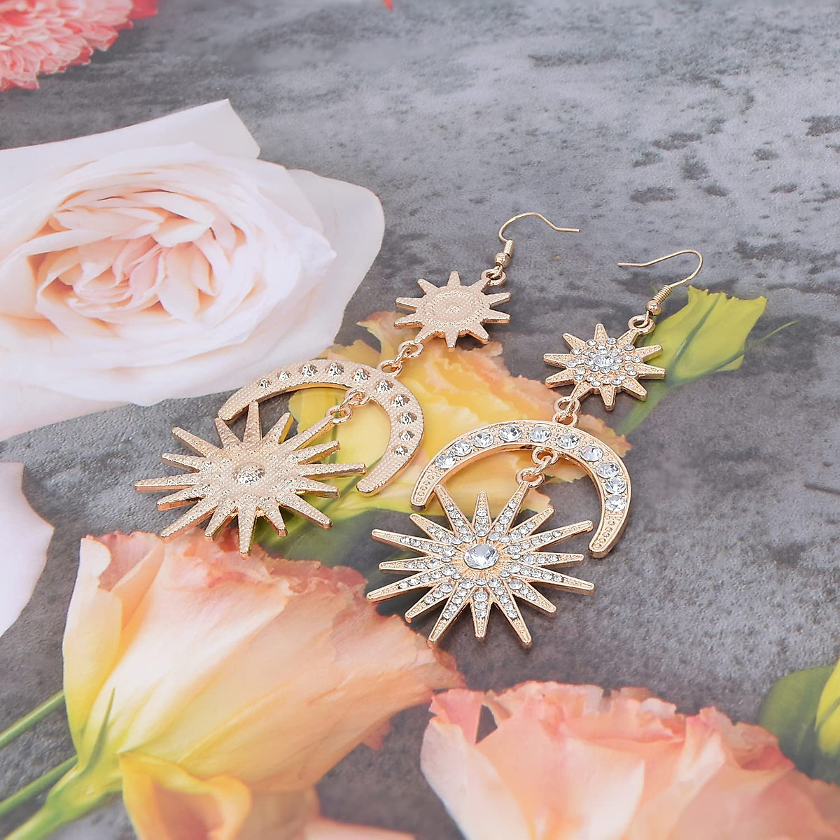 Exaggerated Luxury Sun Moon Stars Drop Earrings Rhinestone Punk Earrings for Women Jewelry Golden Boho Vintage Statement Earrings