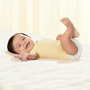 Huggies Little Snugglers Diapers Economy Plus, Size 2, 204 Count