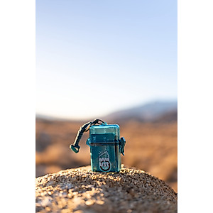 ust learn & live outdoor skills educational card set with durable, waterproof, compact design and storage case for hiking, camping and outdoor survival