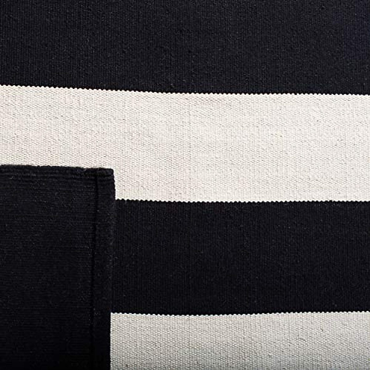 SAFAVIEH Montauk Collection 6' x 9' Black/Ivory MTK712D Handmade Flatweave Boho Farmhouse Cotton Stripe Living Room Dining Bedroom Area Rug