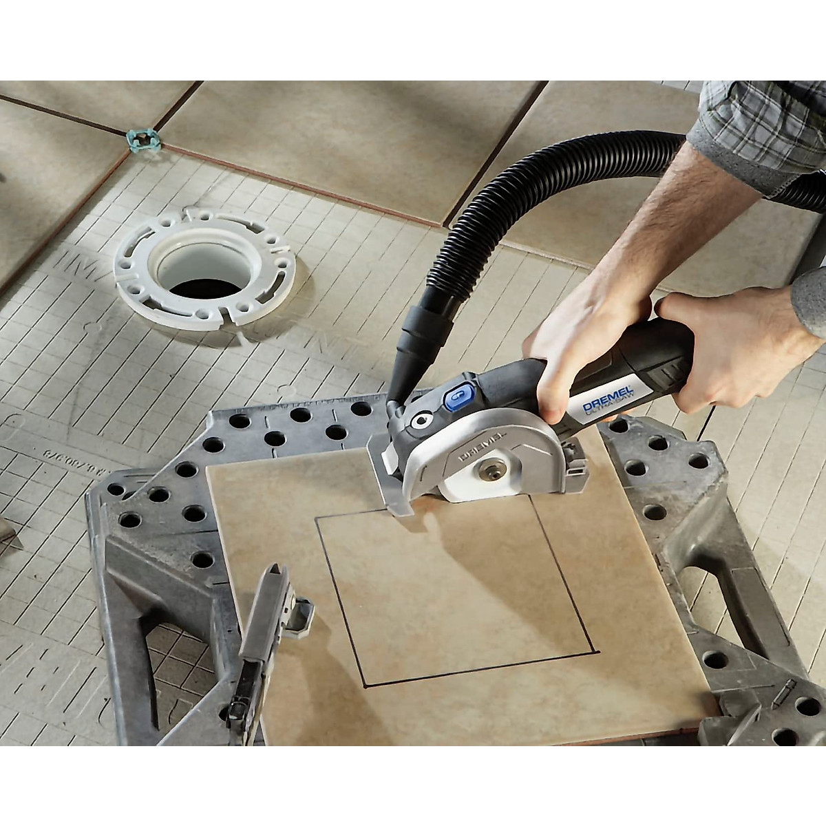 Dremel Ultra Saw US40-04 Corded Compact Saw Tool Kit with 3 Cutting Wheels and Auxiliary Handle