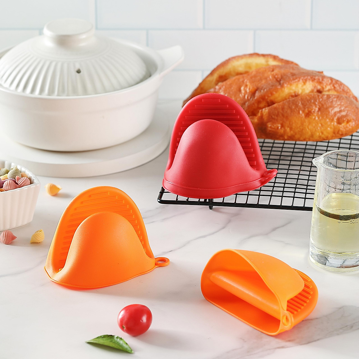 2 Pair Silicone Mini Oven Mitts, Kaloo Heat Resistant Cooking Pinch Mitts Potholder for Kitchen Cooking & Baking (Orange and Red)