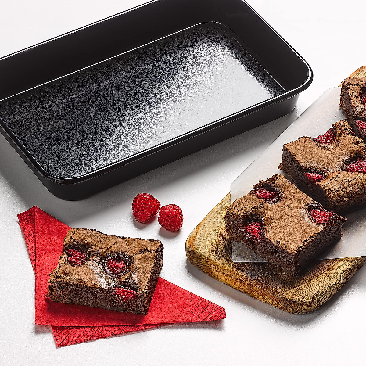 Tala Performance, Brownie Pan, Professional Gauge Carbon Steel with Whitford Eclipse Non-Stick Coating, Cake Tin, 29.4 x 19.1 x 4cm