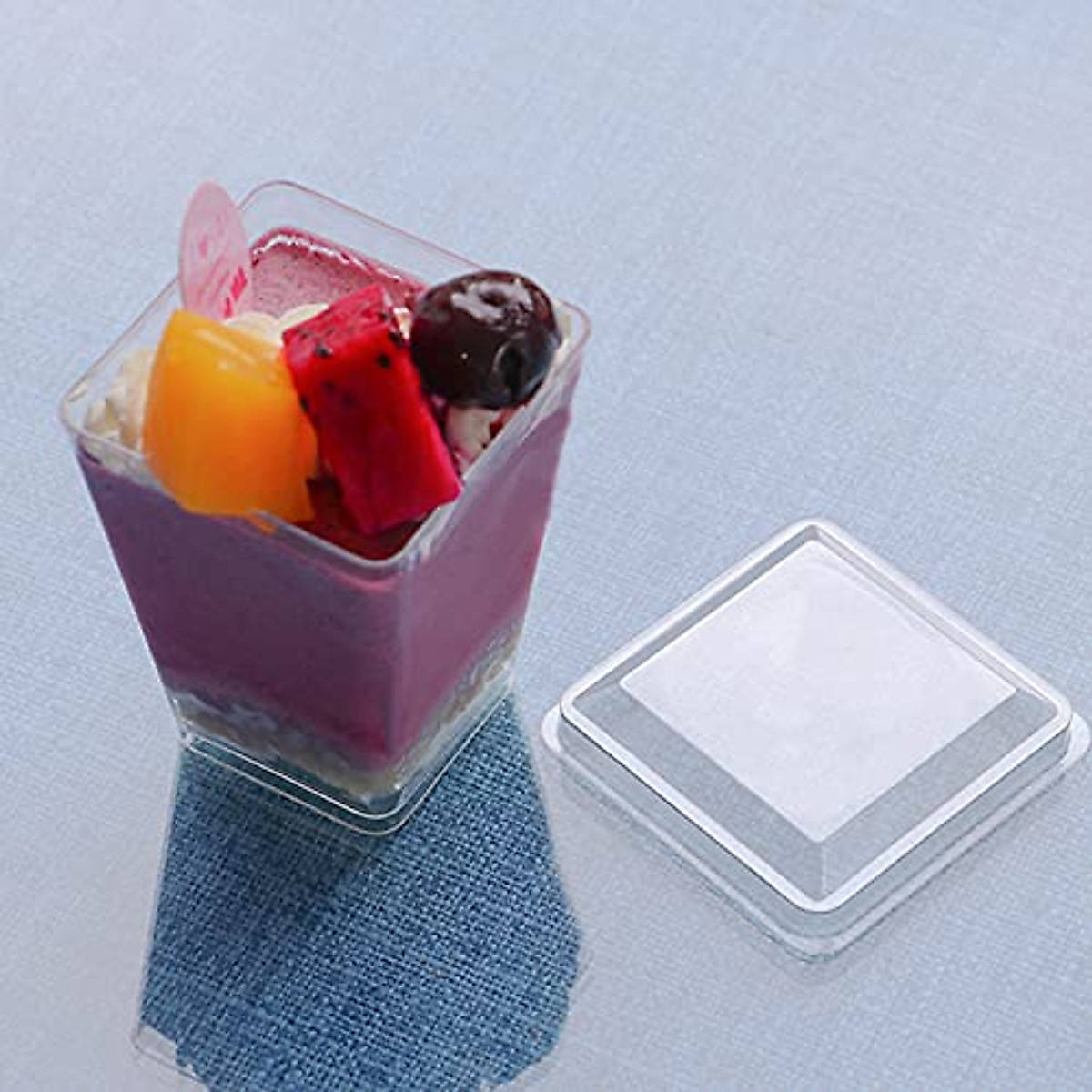 Tosnail 50 Pack 5 Oz Tall Square Clear Plastic Dessert Tumbler Cups with 50 Pieces Plastic Lids and 50 Pieces Plastic Tasting Spoons - Clear