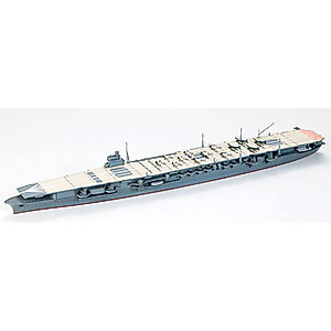 Tamiya 1/700 WWII Japanese Aircraft Carrier "Shokaku"