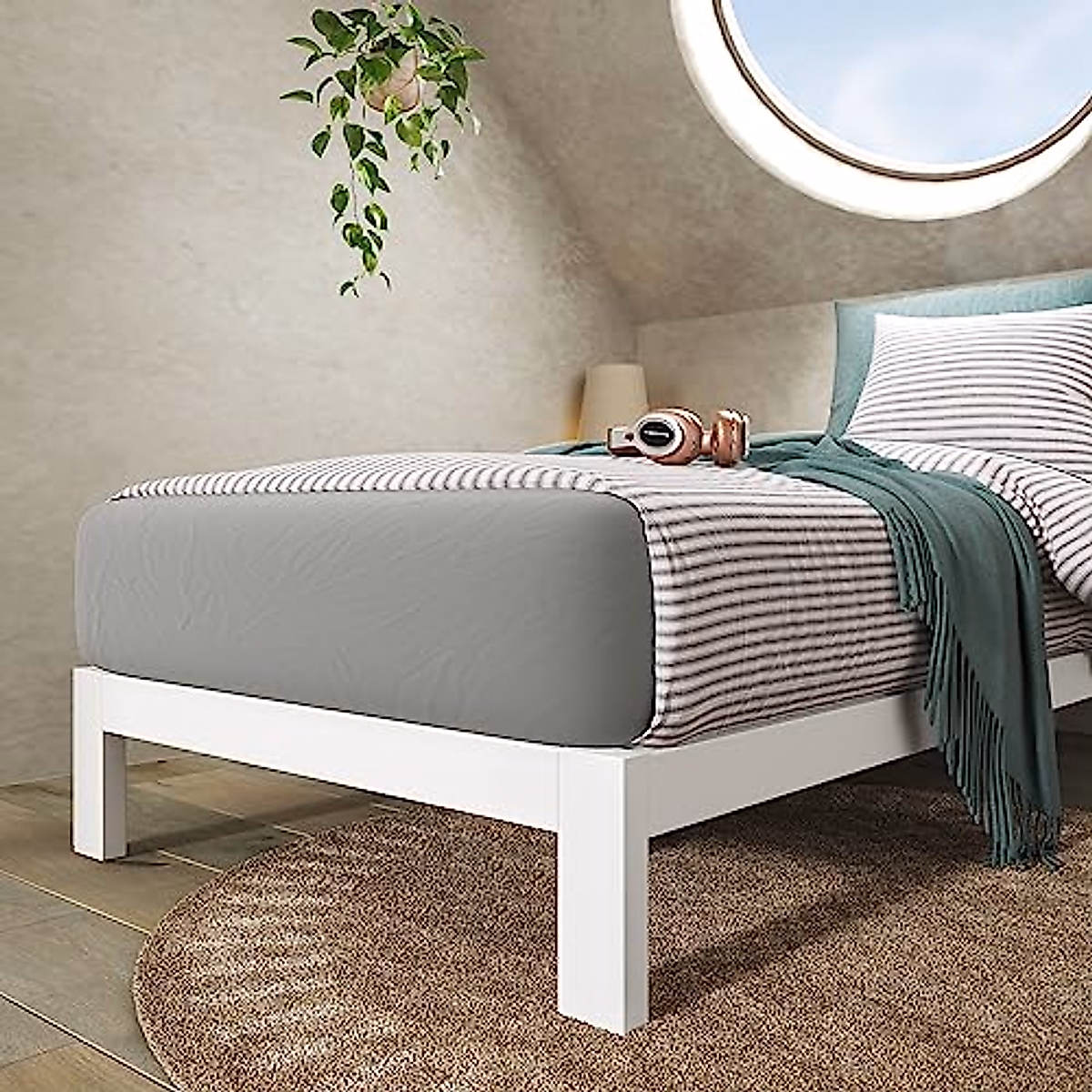 ZINUS Arnav Metal Platform Bed Frame, Wood Slat Support, No Box Spring Needed, Easy Assembly, White, Twin