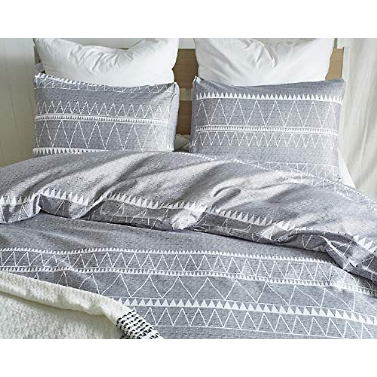 Tebery Duvet Cover Set with Zipper Closure 3 Pieces (1 Duvet Cover + 2 Pillow Shams) Ultra Soft Microfiber (Grey, King(104" x 90"))