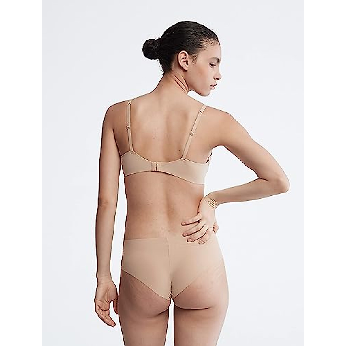 Calvin Klein Women's Perfectly Fit Lightly Lined T-Shirt Bra with Memory Touch, Bare, 36B