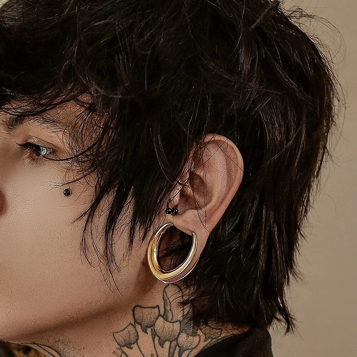 Casvort 2 PCS 8mm (0g) Hypoallergenic 316 Stainless Steel Gold Hot Minimalism Saddle Plugs Ear Gauges Tunnels Piercing Expander Stretchers Fashion Body Jewelry