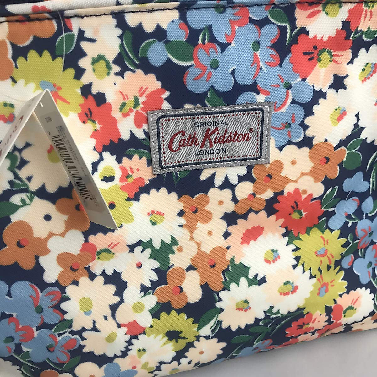 Cath Kidston Matt Oilcloth Busy Bag Handbag Crossbody Daisy Bed Pattern Navy Color