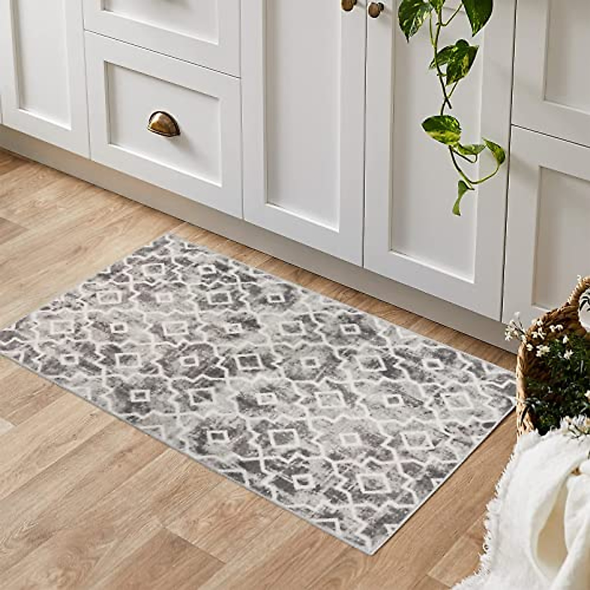Wonnitar Moroccan Washable Area Rug - Small 2x3 Grey Distressed Entryway Rug Non-Slip Doormat Modern Geometric Trellis Throw Rug Faux Wool Floor Carpet for Bathroom Laundry Room Indoor Office