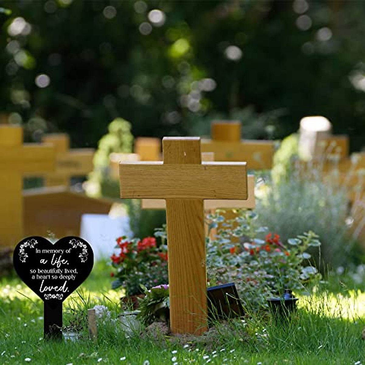 Memorial Grave Markers Heart Memorial Stake Sympathy Grave Plaque Stake Cemetery Garden Stake Memorial Acrylic Grave Stake Waterproof Memorial Plaque Garden Grave Decoration for Cemetery Outdoors Yard