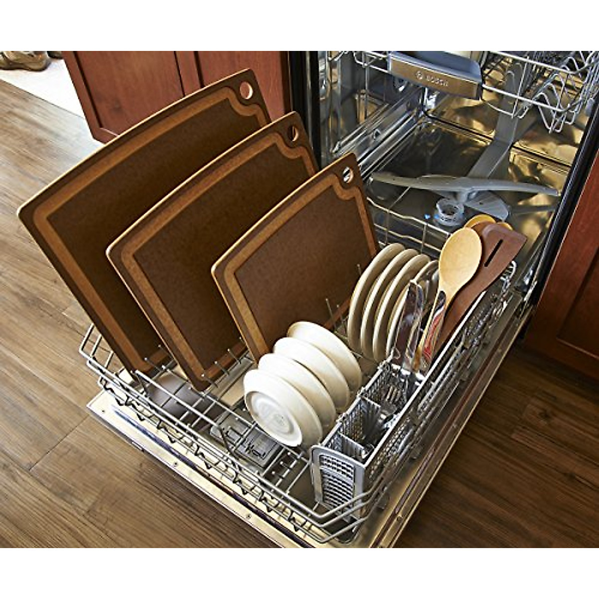 Epicurean Gourmet Series Cutting Board with Juice Groove, 19.5-Inch by 15-Inch, Nutmeg/Natural