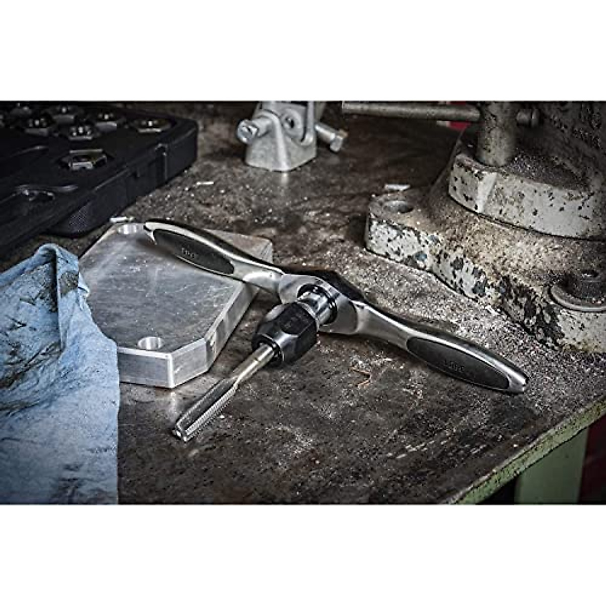 GEARWRENCH 11 Pc. Ratcheting Tap and Die Drive Tool Set - 82807