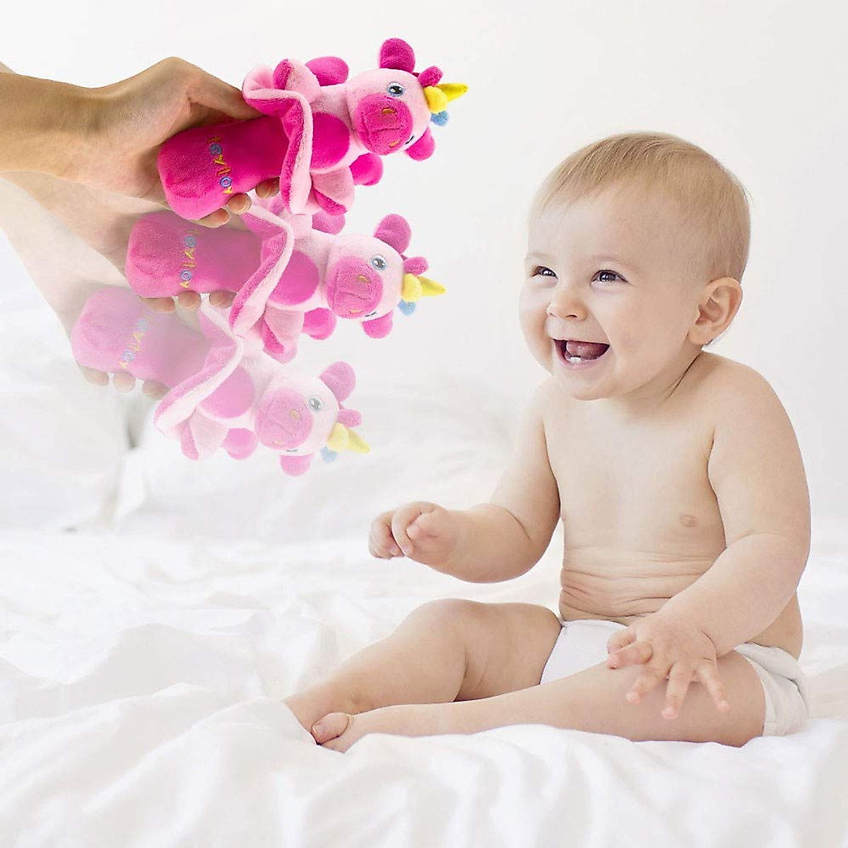 Twocow Baby Rattles 2-Piece Set of Soft Baby Pink Horse and Angel Pig Animal Toys, 0-3-6-9-12 Month-Old Baby, New boy and Girl Baby Bell Animals Plush Toys Gifts