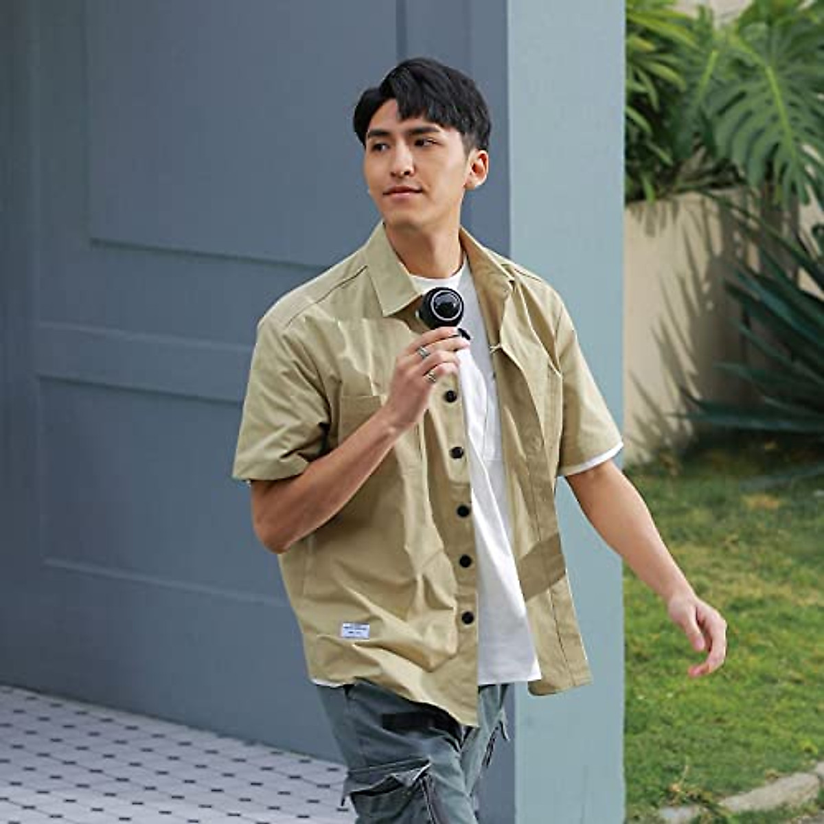 XUnion Spaceman Hanging Fan, Personal Necklace Fan Astronaut Shaped, Mini Portable Hanging Fan Bladeless Fan for Outdoor Travel Camp