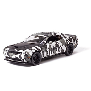 Motormax All Star Toys Exclusive 2018 Dodge Challenger SRT Hellcat Widebody Camouflage 1/24 Diecast Model Car 79350 Camo