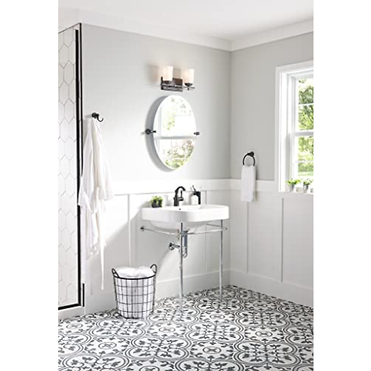 Moen Sarona Mediterranean Bronze One-Handle Single Hole Rustic Farmhouse Bathroom Faucet with Optional Deckplate, Traditional Bathroom Sink Faucet and Drain Assembly, 84144BRB