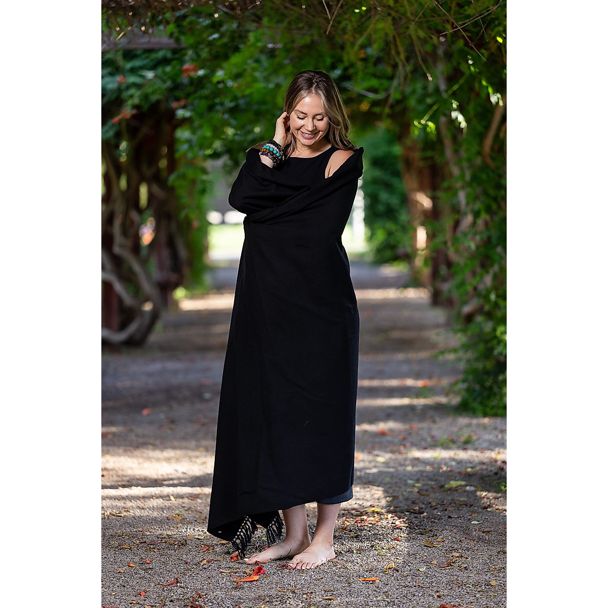 Om Shanti Crafts Meditation Shawl or Meditation Blanket, Wool Shawl or Wrap, Oversize Scarf or Stole, Wool Throw, Indian Blanket. Unisex (Black)