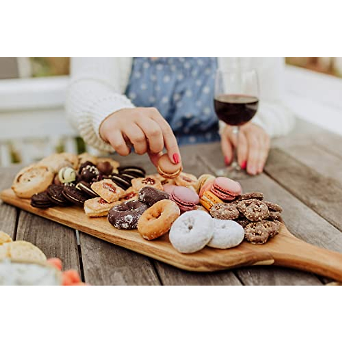 PICNIC TIME Disney Mickey Mouse & Minnie Mouse Artisan 24" Acacia Charcuterie Board with Raw Wood Edge, Cheese Board, Serving Platter, (Acacia Wood)