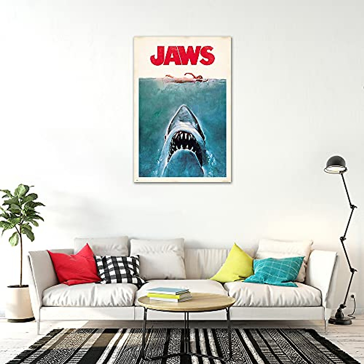 Jaws - Movie Poster (Regular Style - Retro/Vintage Design) (Size: 24" x 36")
