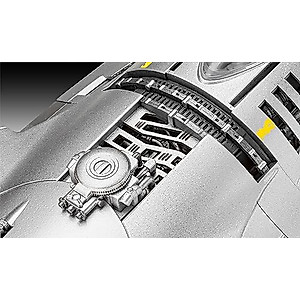 Revell 06787 Star Wars: The Mandalorian N1 Starfighter (Din Djarin) 1:24 Scale Unbuilt/Unpainted Plastic Model Kit with Seated 'Mando' Figure