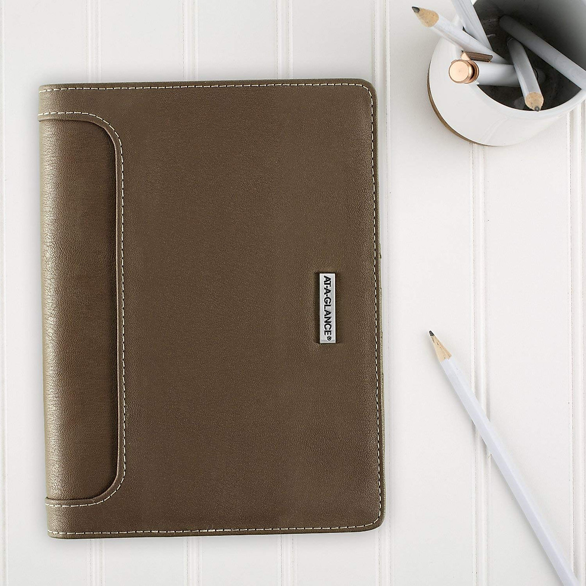 AT-A-GLANCE Day Runner Harrison Phone and Address Book, Directory, 5-1/2" x 8-1/2", Size 4, Brown (1124-0286)